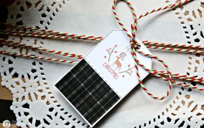 10 Adorable & Free Printable Christmas Gift Tags